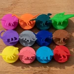 Sellos de huellas y siluetas de dinosaurios - Sumando Momentos